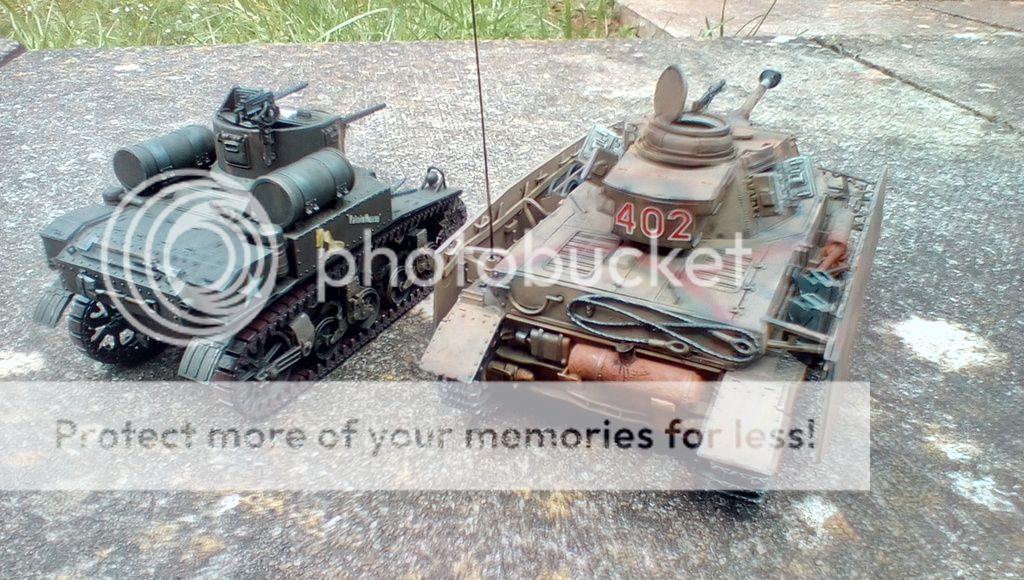 Academy 1/35 Panzer 4 Ausf H & M4 Stuart Light Tank - Ready for ...